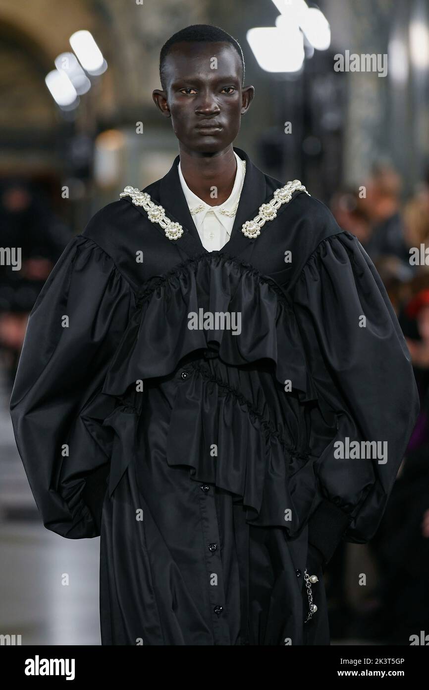 SIMONE ROCHA SS23 runway during during London fashion Week on September ...
