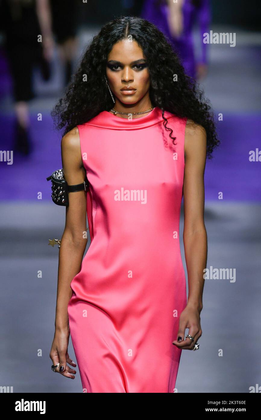 VERSACE SS23 runway during Milan fashion Week on September 2022 - Milan ...