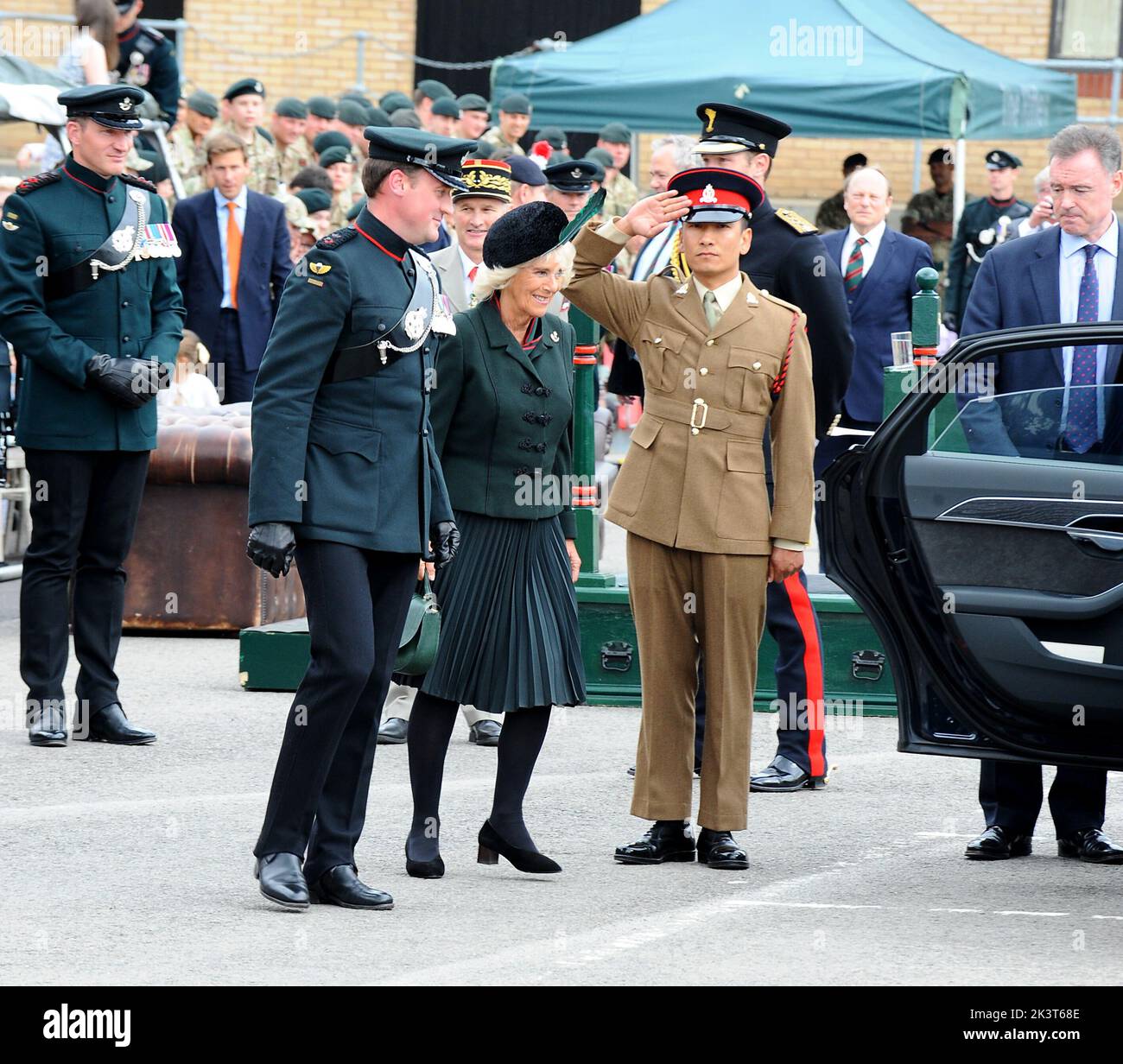 Medals presentation the queen hi-res stock photography and images - Alamy