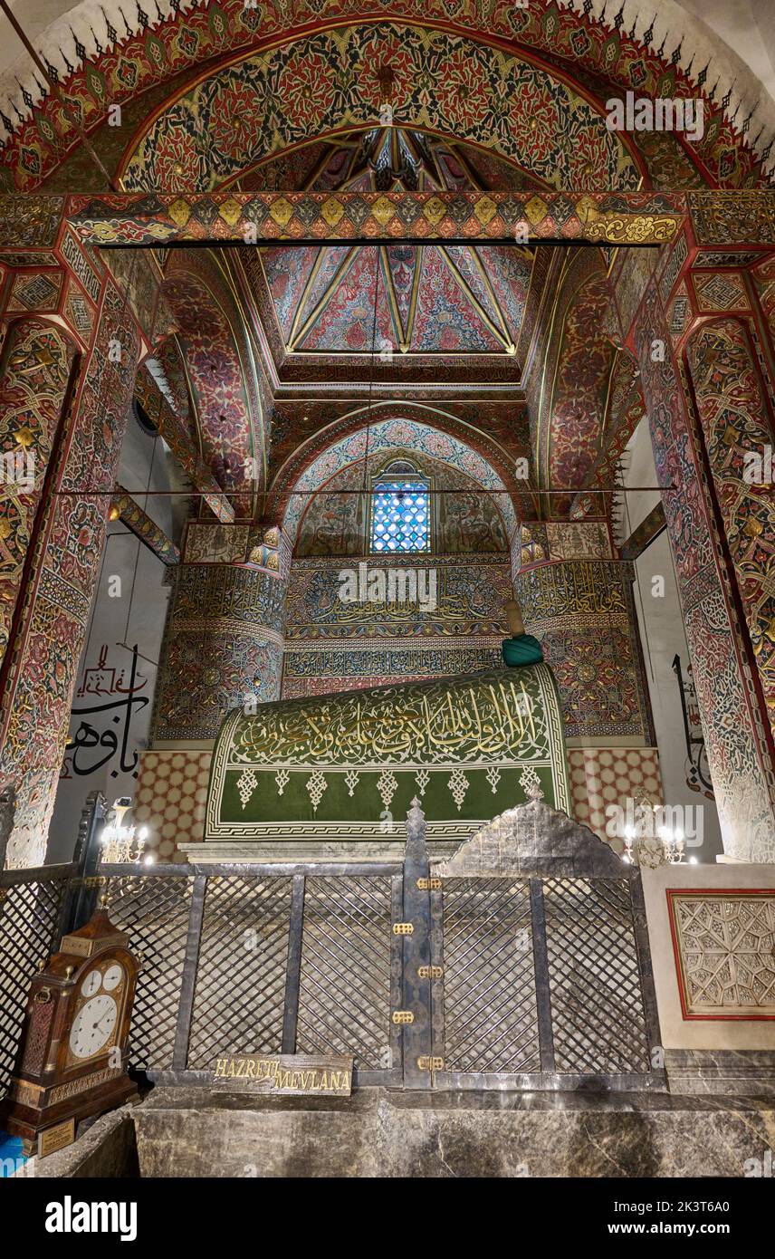 Innenaufnahme des Mausoleum und Museum des Mevlana Rumi, Hazreti ...