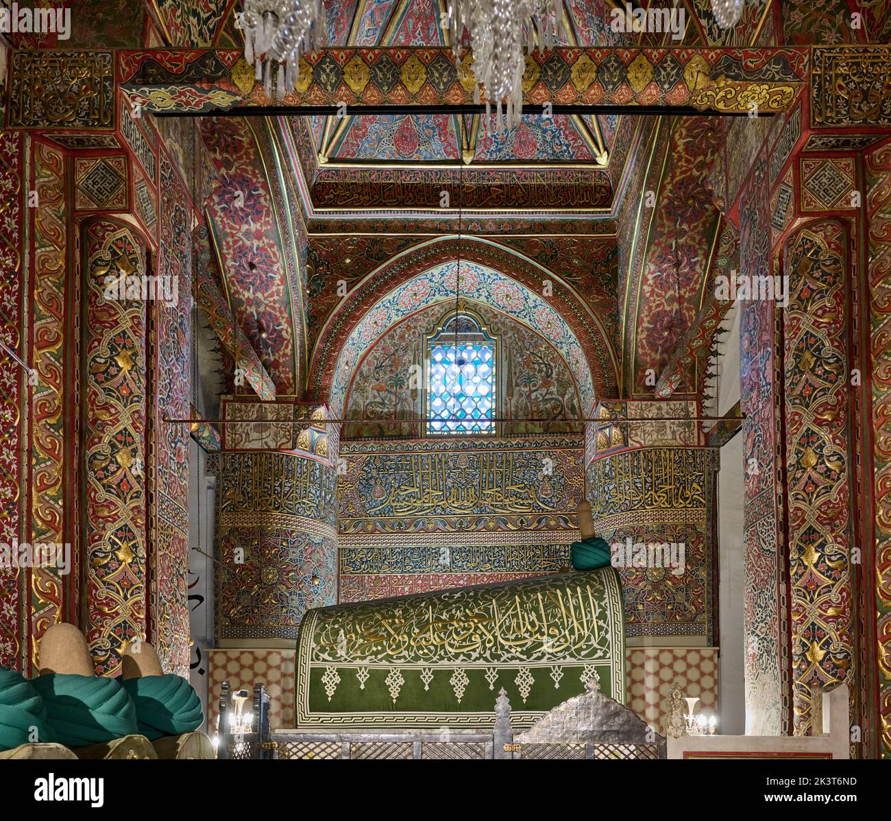Innenaufnahme des Mausoleum und Museum des Mevlana Rumi, Hazreti ...