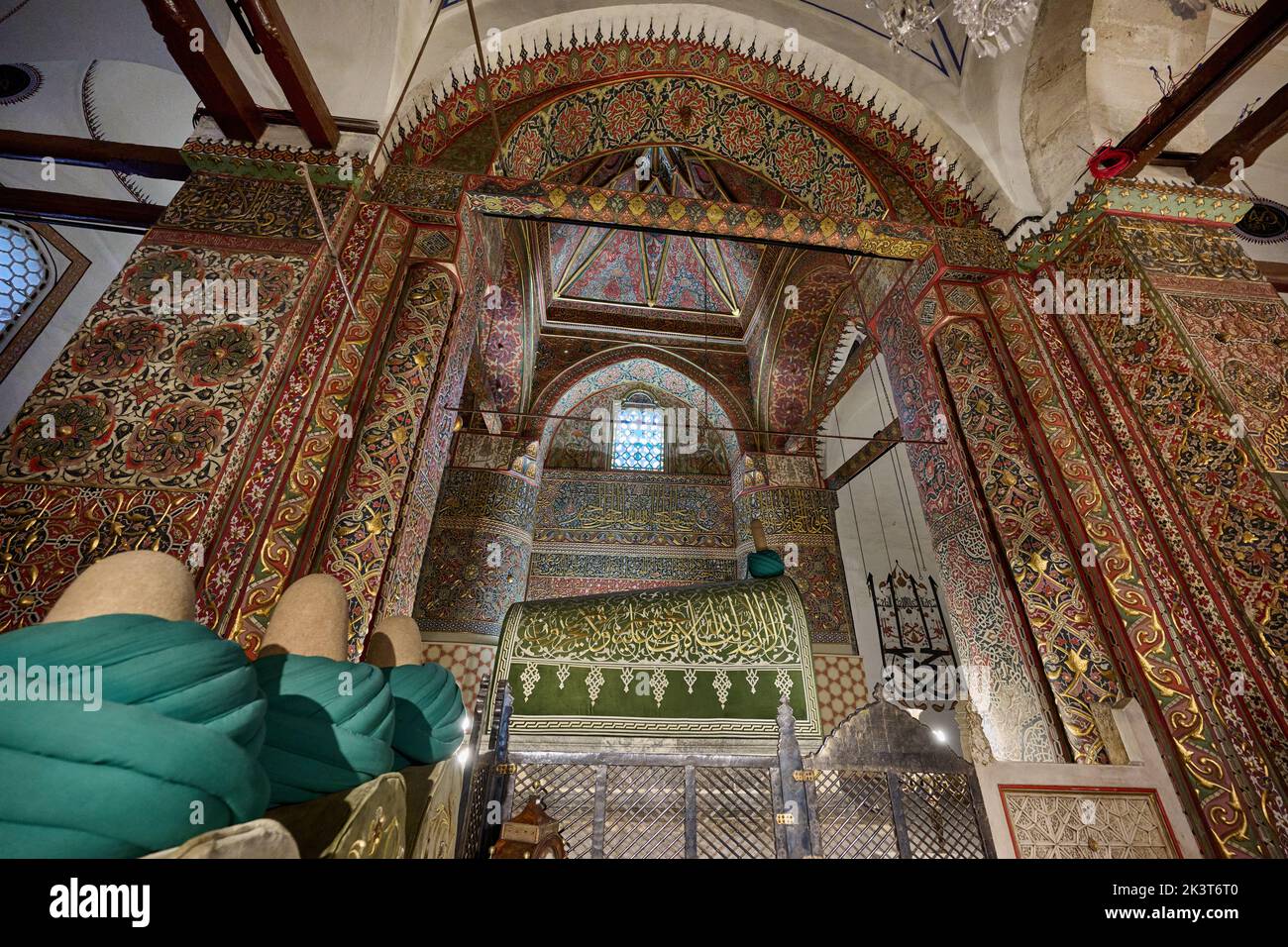 Innenaufnahme des Mausoleum und Museum des Mevlana Rumi, Hazreti ...