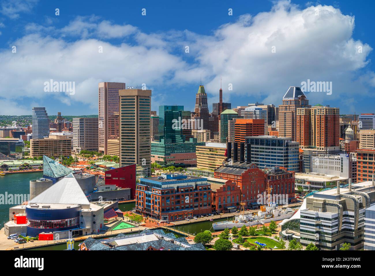Harbor roof hi-res stock photography and images - Alamy