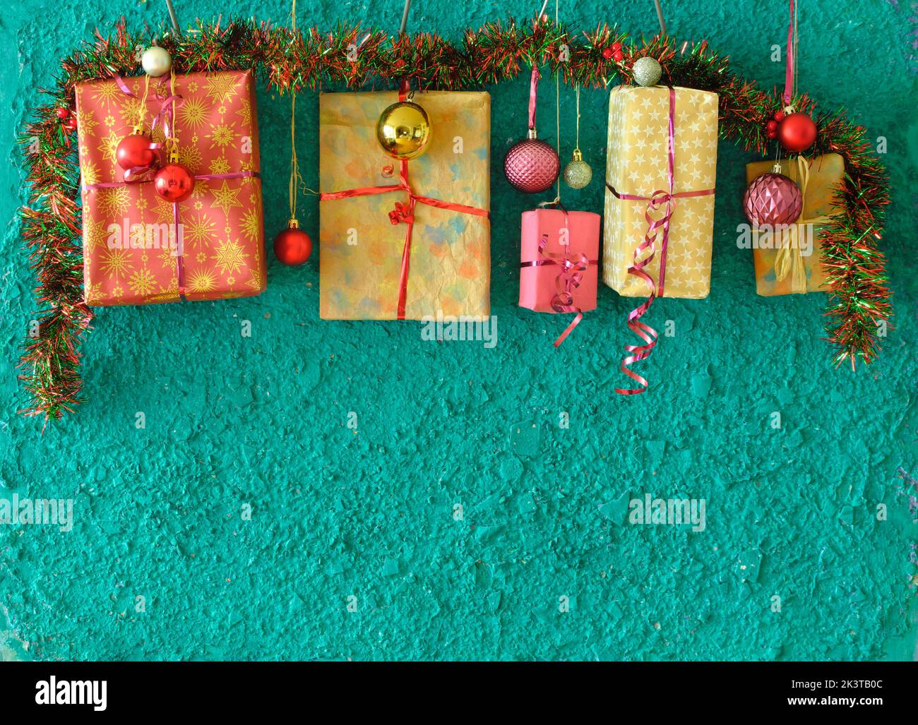 Row of books with negative space hi-res stock photography and images ...