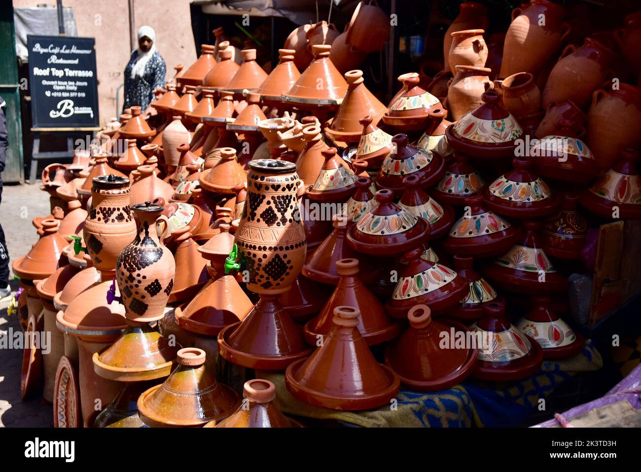 Tajin pots hi-res stock photography and images - Alamy