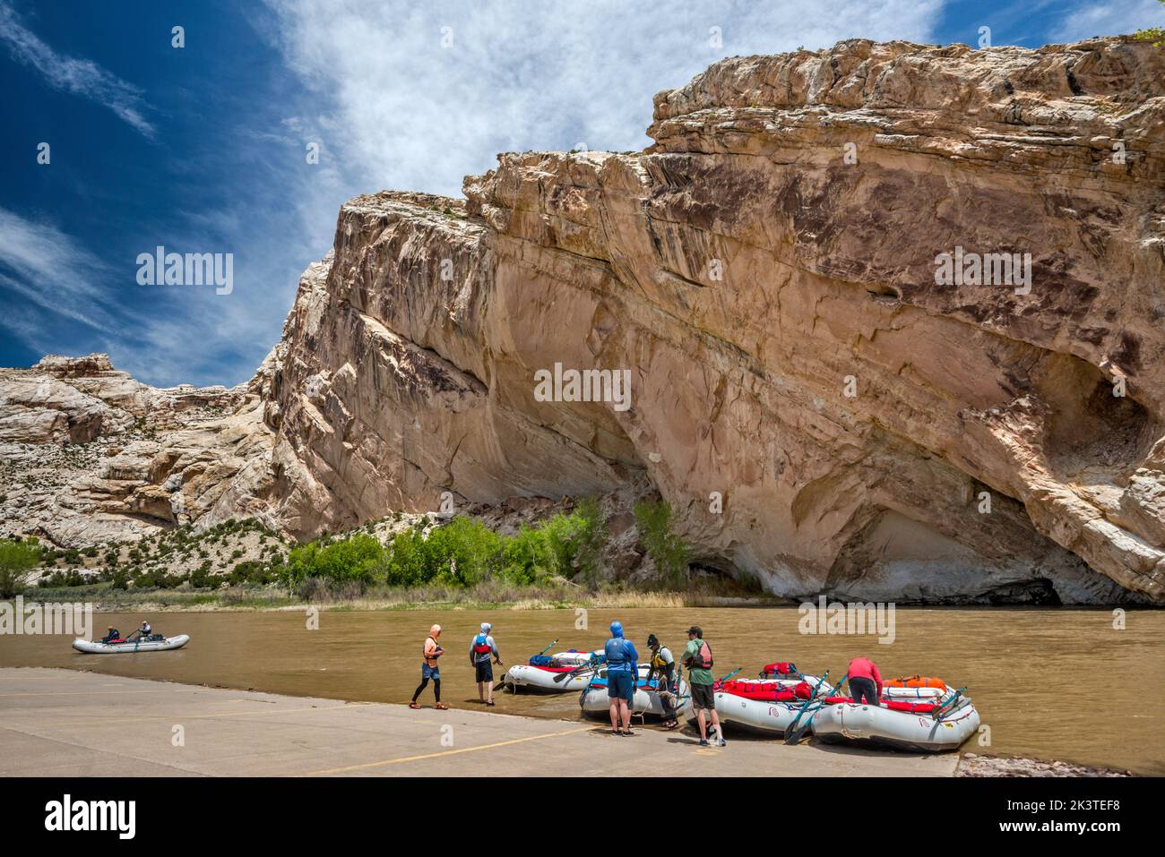 Inflatable boats at Green River boat landing, Split Mountain anticline ...