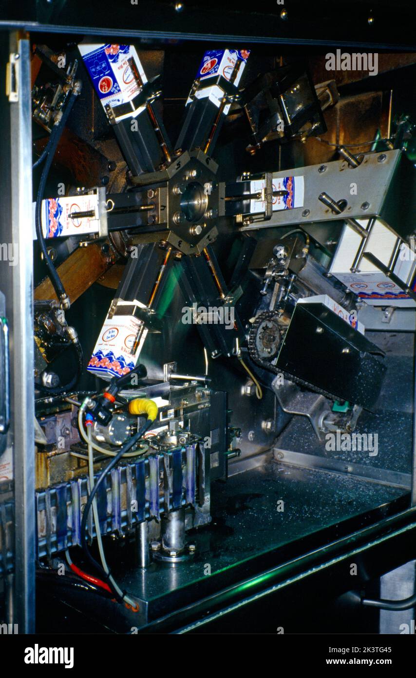 Abu Dhabi UAE Al Ain Dairy Farm Machine Filling Cartons with Milk Stock ...