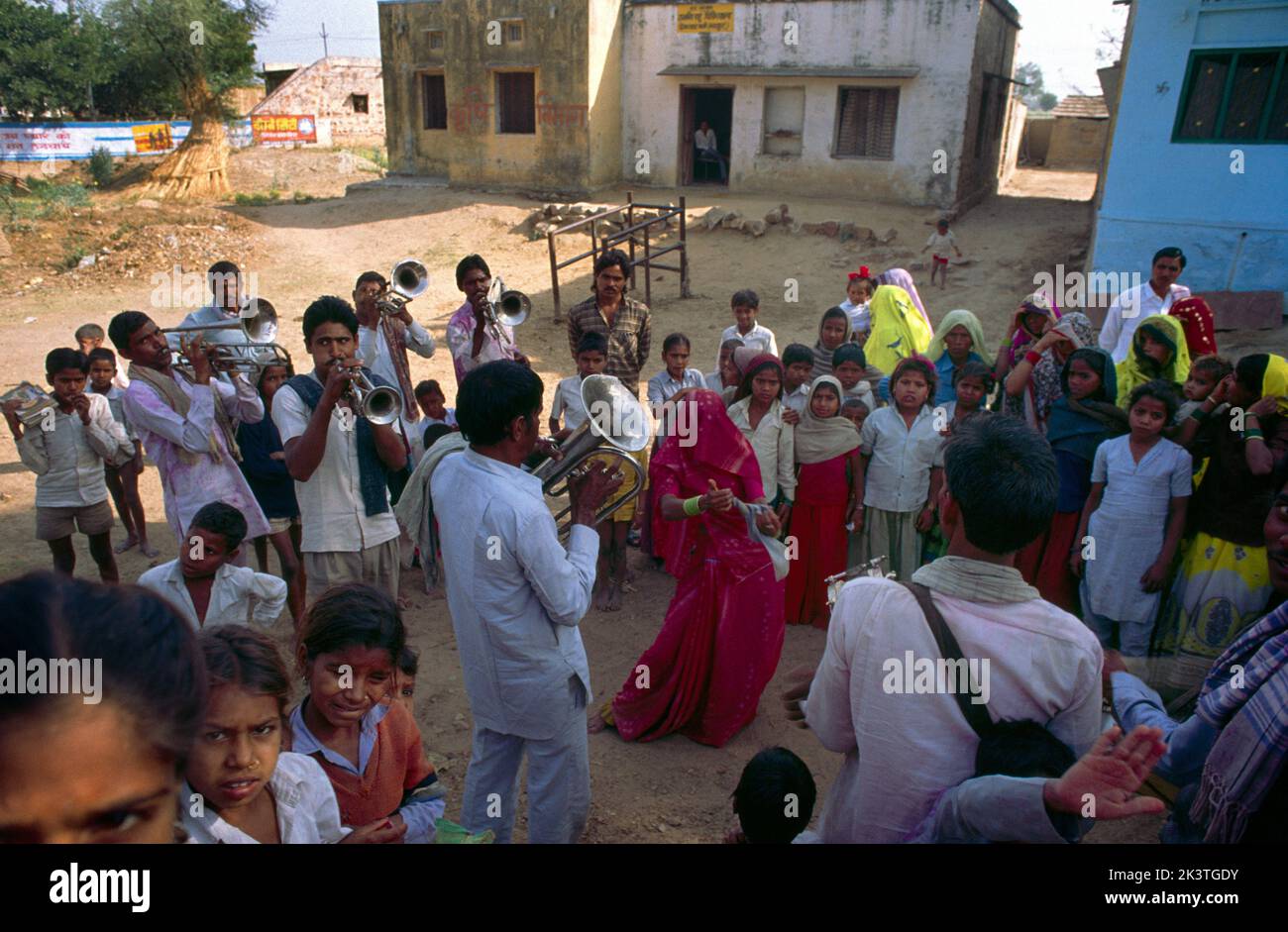Rajasthan India Hindu Wedding Bride Dancing Men Playing Trumpets Stock ...
