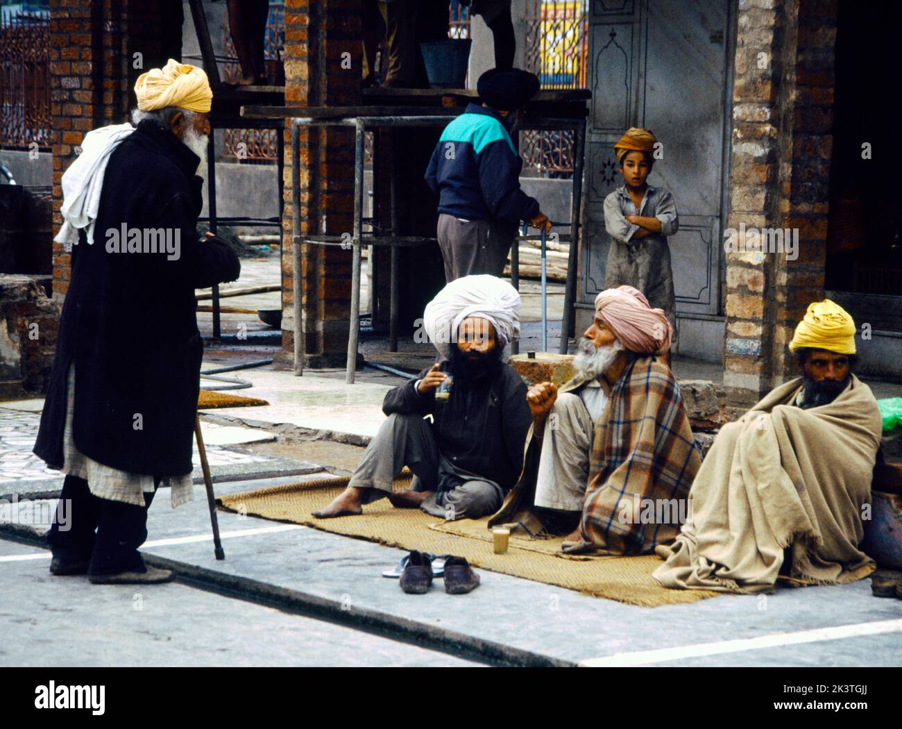 Amritsar India Golden Temple Langar Being Served Outside Temple Men ...