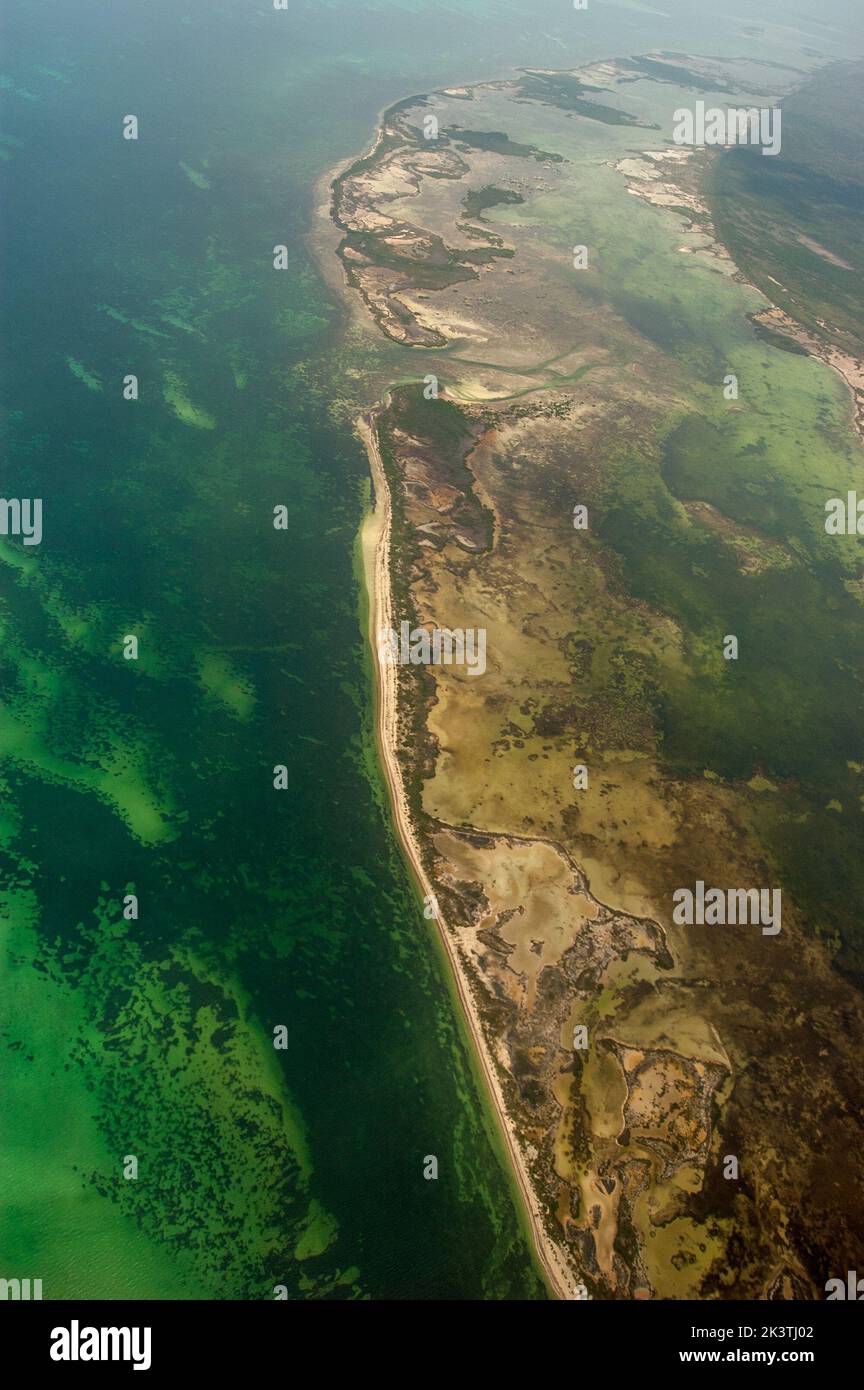 Coast of Mexico, the Yucatan Peninsula, the Caribbean sea and the gulf ...