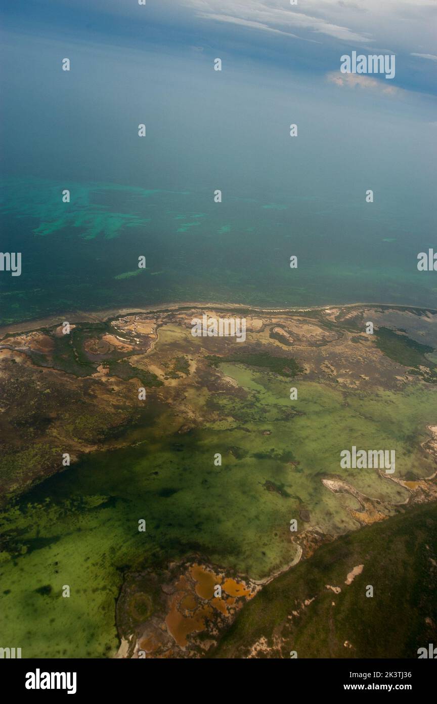 Coast of Mexico, the Yucatan Peninsula, the Caribbean sea and the gulf ...