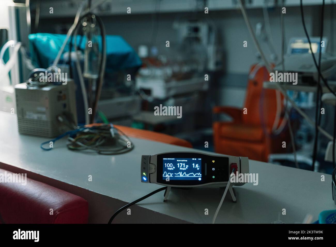Controllers parameters medical device in clinic Stock Photo - Alamy