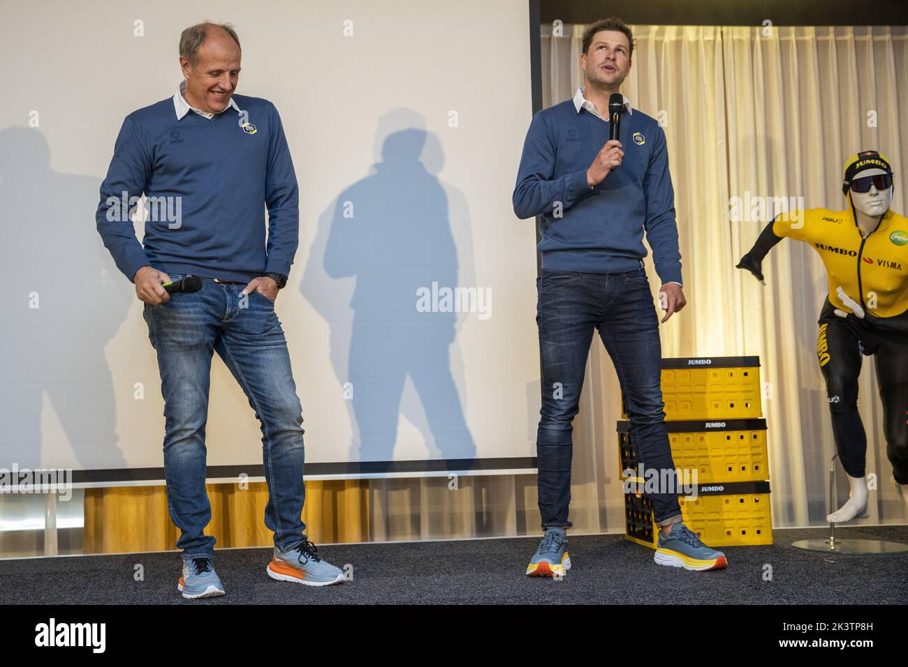 WOLVEGA - Skating coach Jac Orie and Sven Kramer as new director of ...