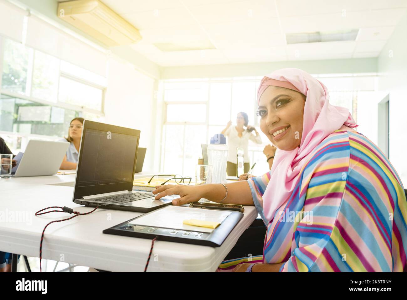 Hijab united states hi-res stock photography and images - Alamy