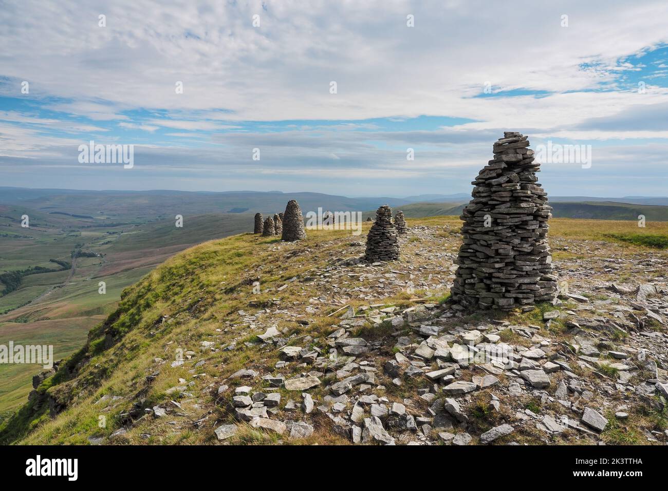 Multiple cairns on High White Scar next to Wild Boar Fell, Eden Valley ...