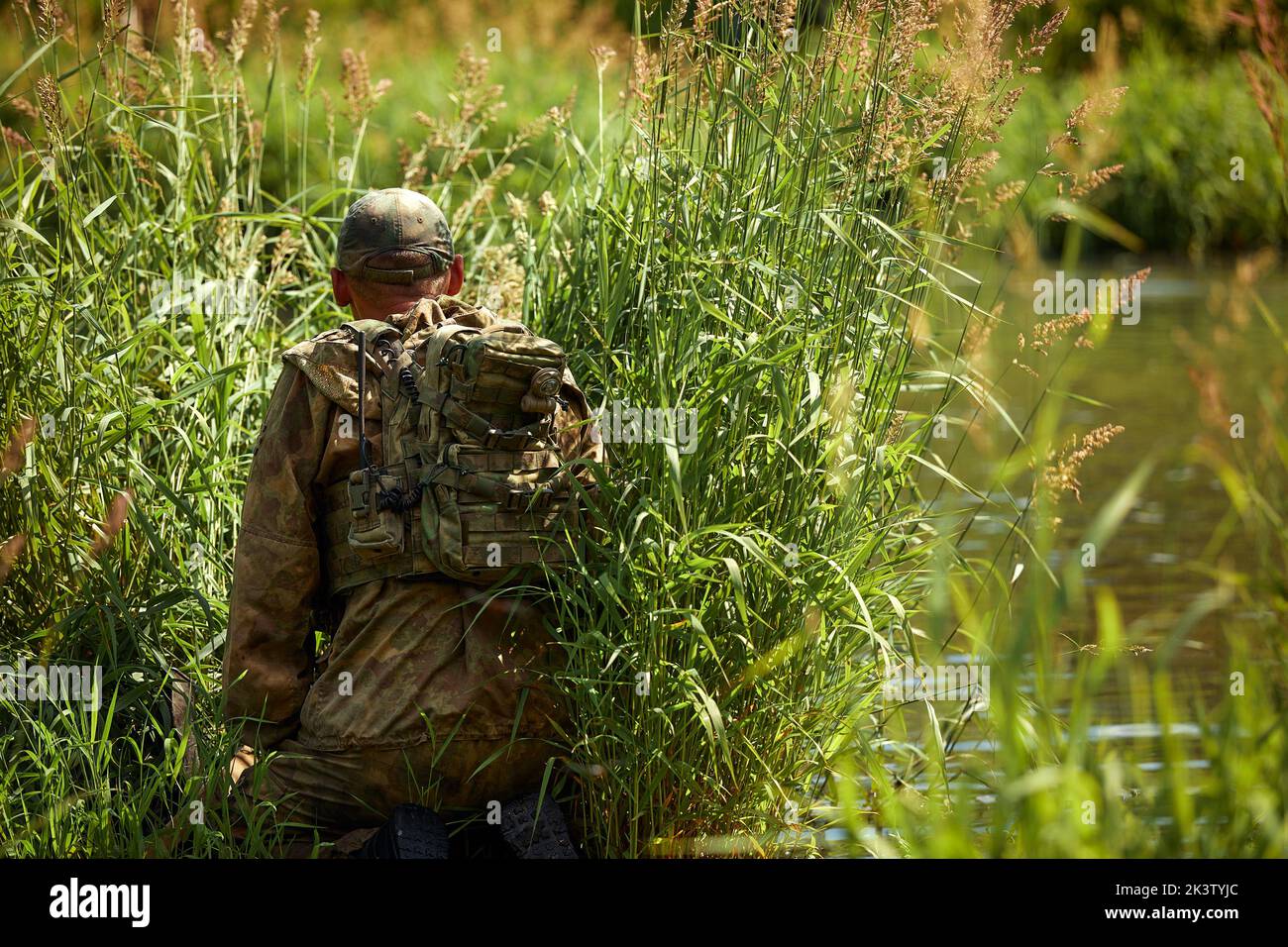 Full military experience - One day commando - running through the water ...