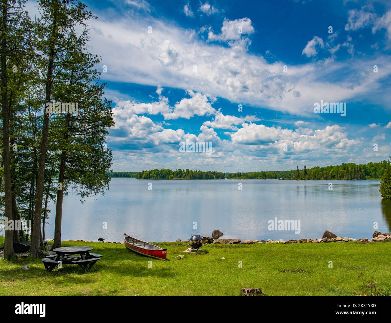 Paysage de lac canadien hi-res stock photography and images - Alamy