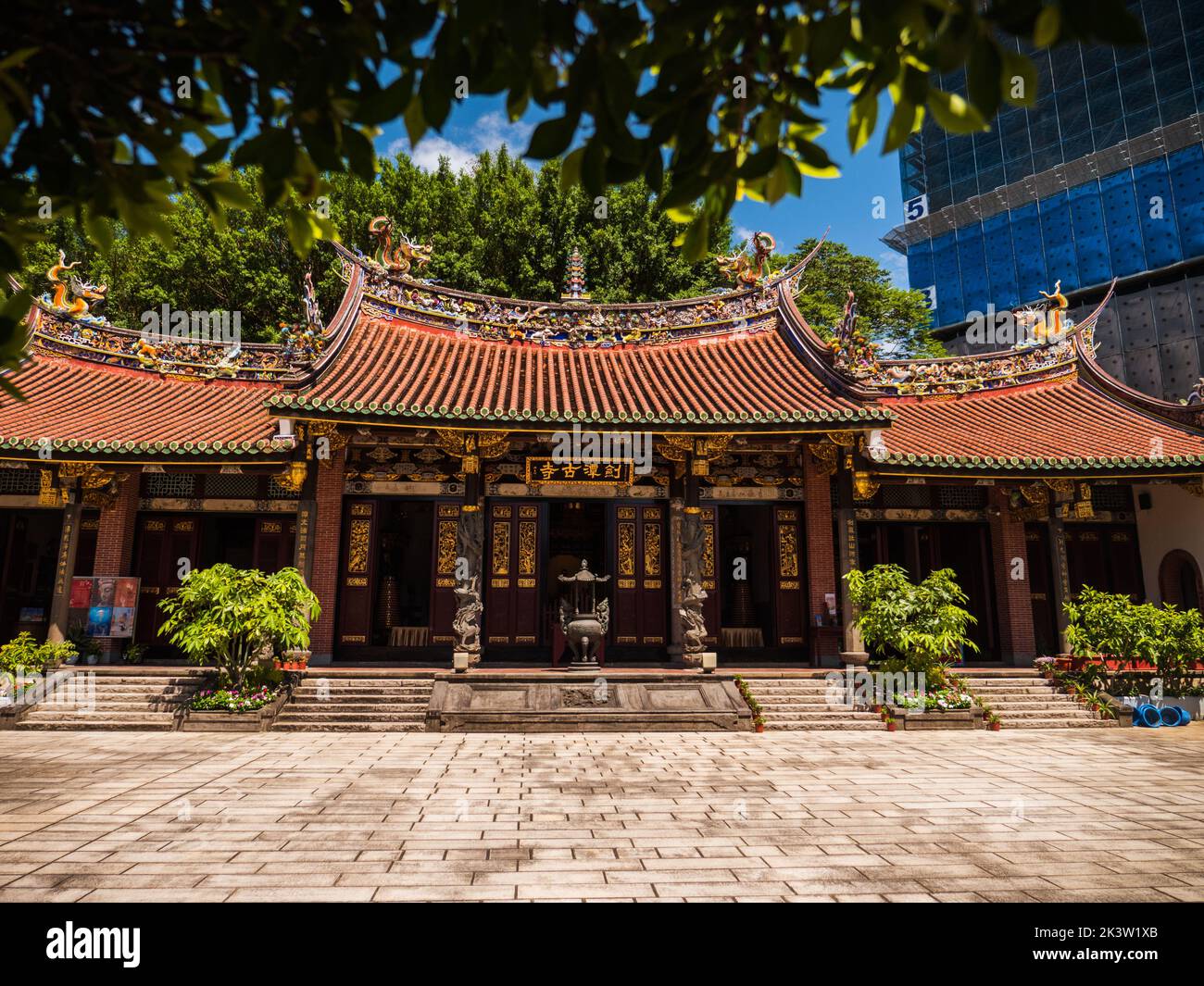 Jiantan Ancient Temple, Neihu, Taipei Stock Photo - Alamy