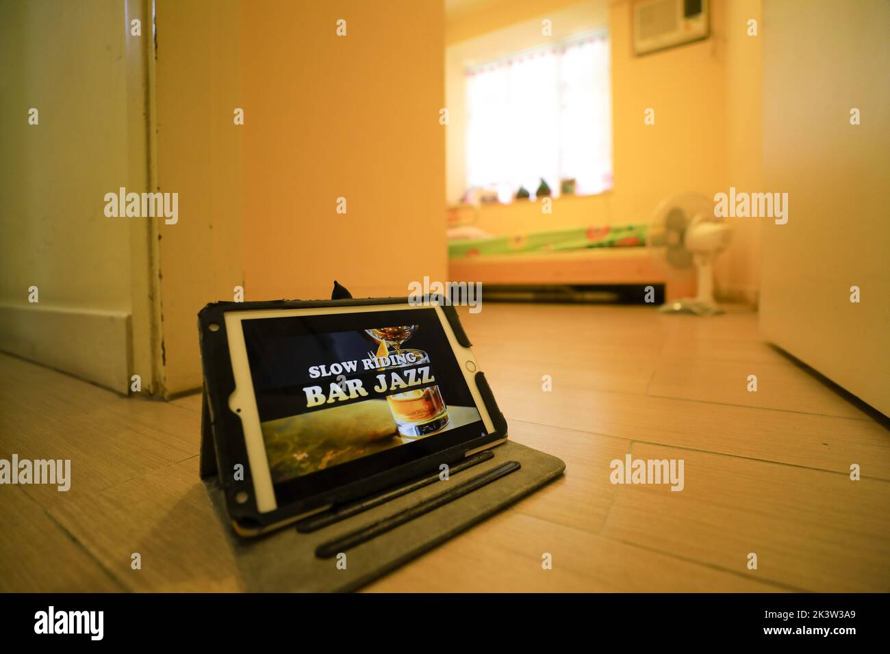 Mrs. MakHH children used place an iPad at her door and play jazz music ...