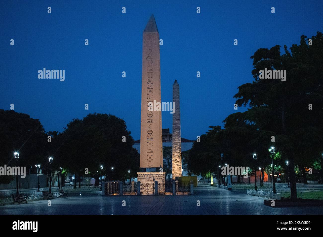 Postcards from around the world hi-res stock photography and images - Alamy