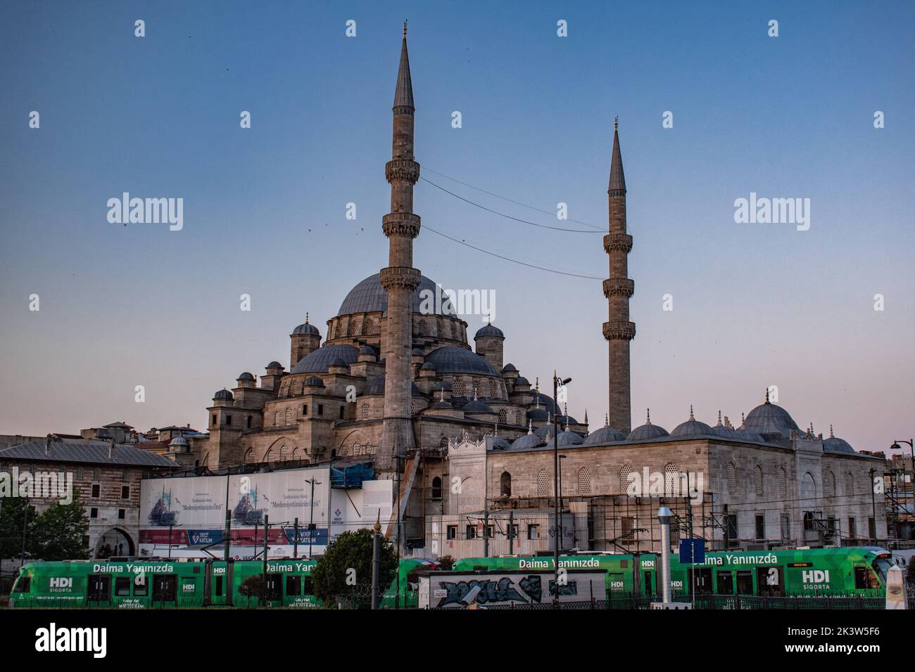 Postcards from around the world hi-res stock photography and images - Alamy