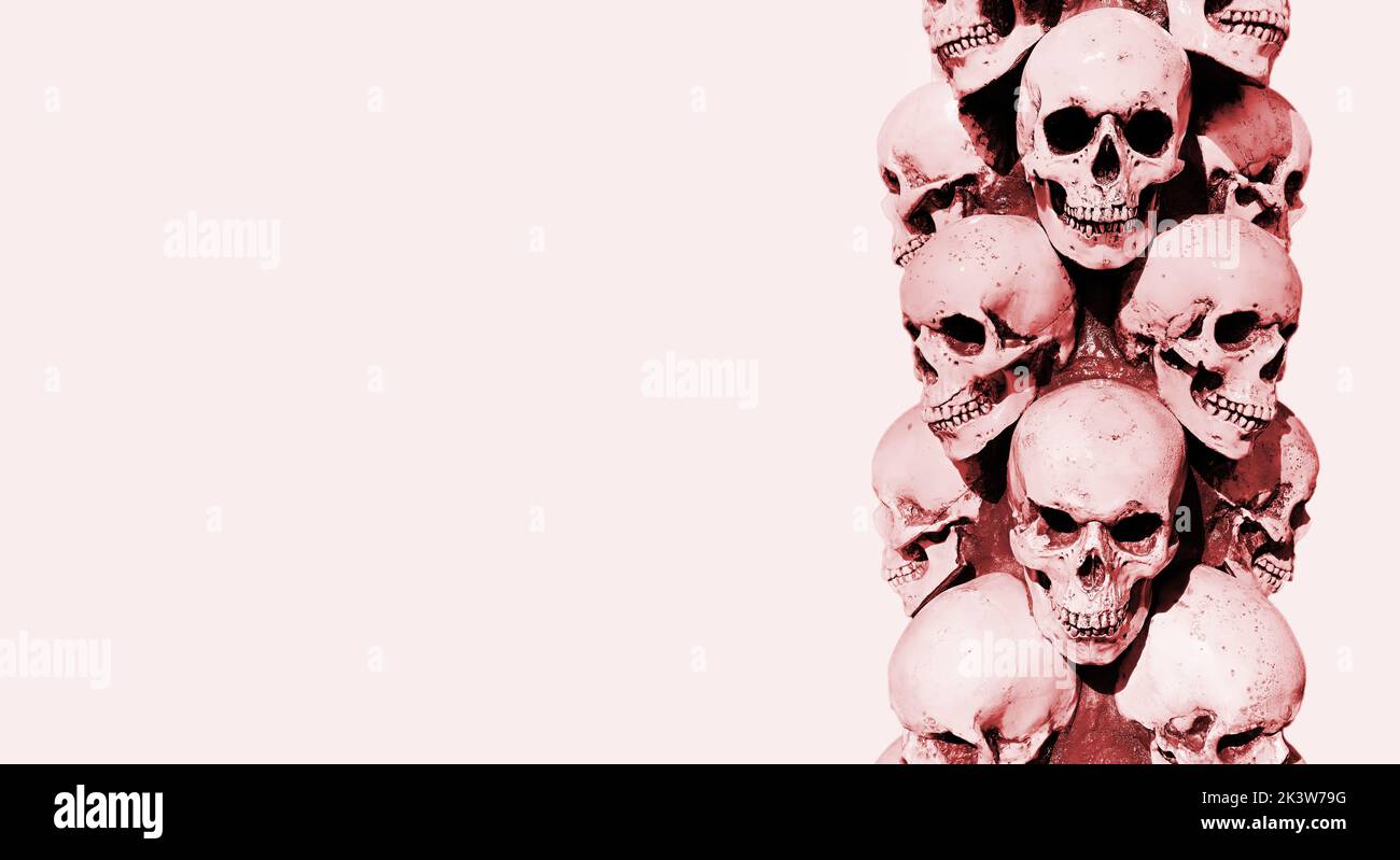 Human teeth pile hi-res stock photography and images - Alamy