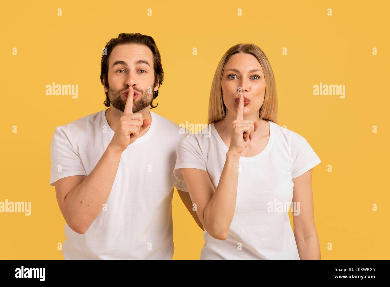 Couple secret hi-res stock photography and images - Alamy