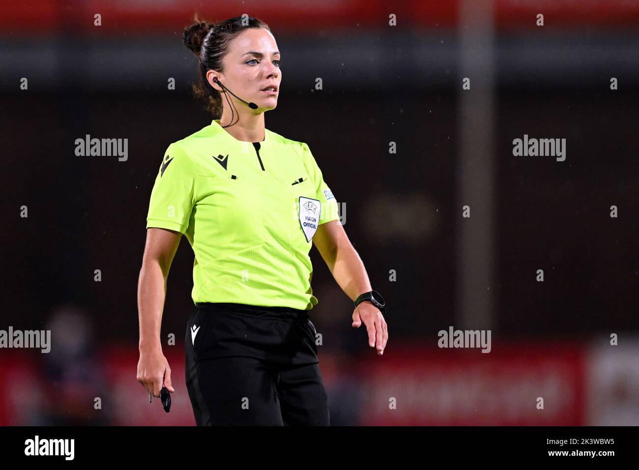 AMSTERDAM - Referee Marta Huerta de Aza during the UEFA Champions ...