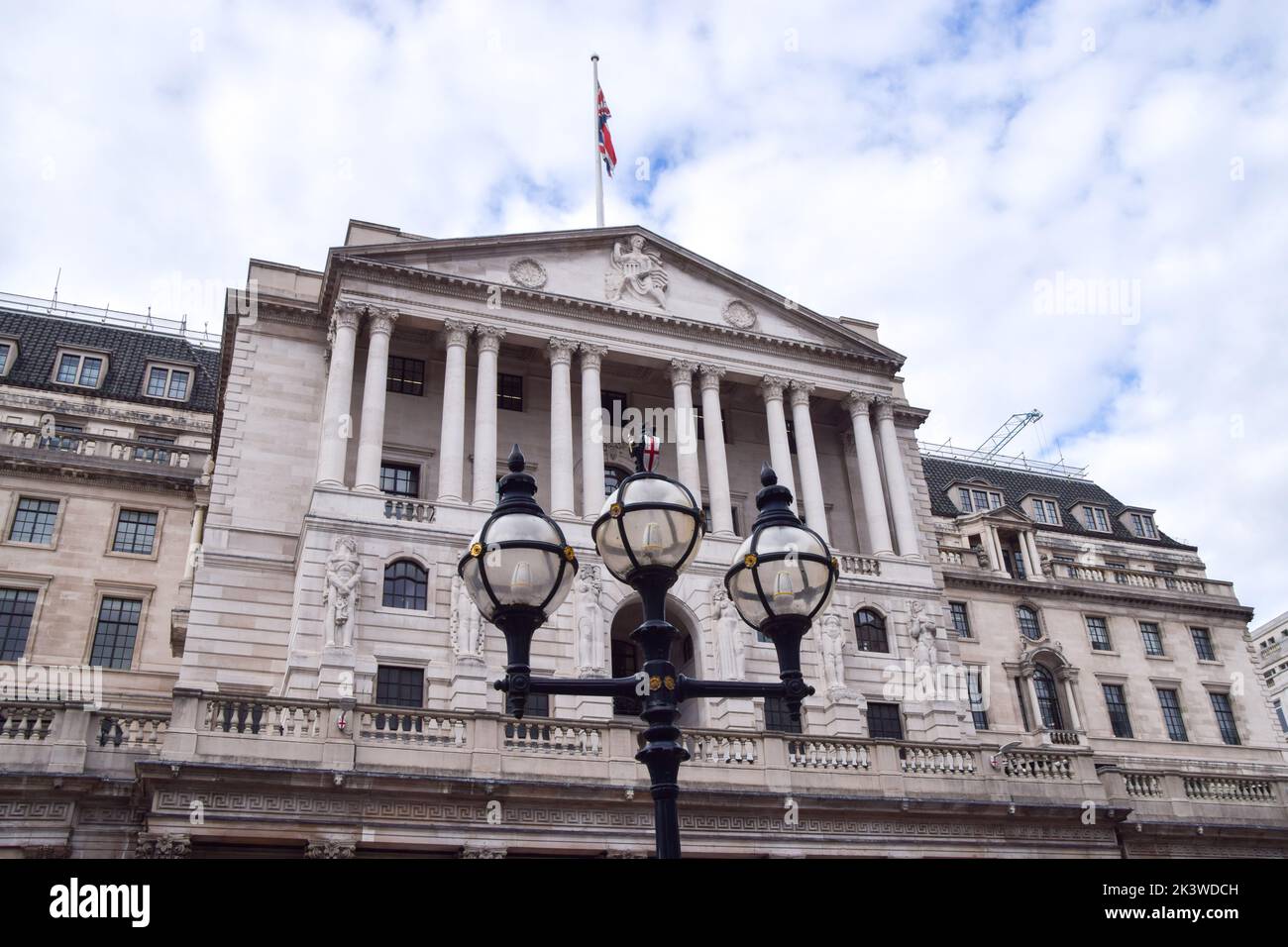 London, UK. 28th Sep, 2022. General view of the Bank of England in the ...