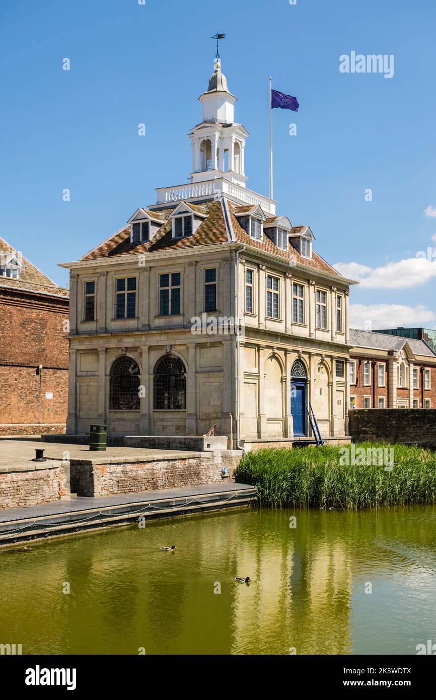 The old Custom House 1683 across the water. Purfleet Quay, Kings Lynn ...