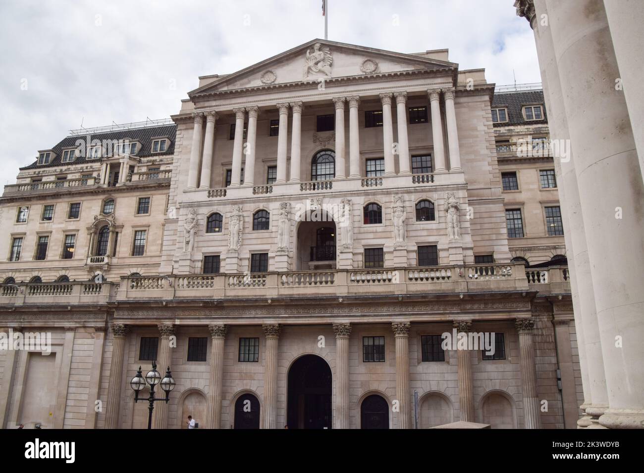 London, UK. 28th Sep, 2022. Exterior view of the Bank of England in the ...