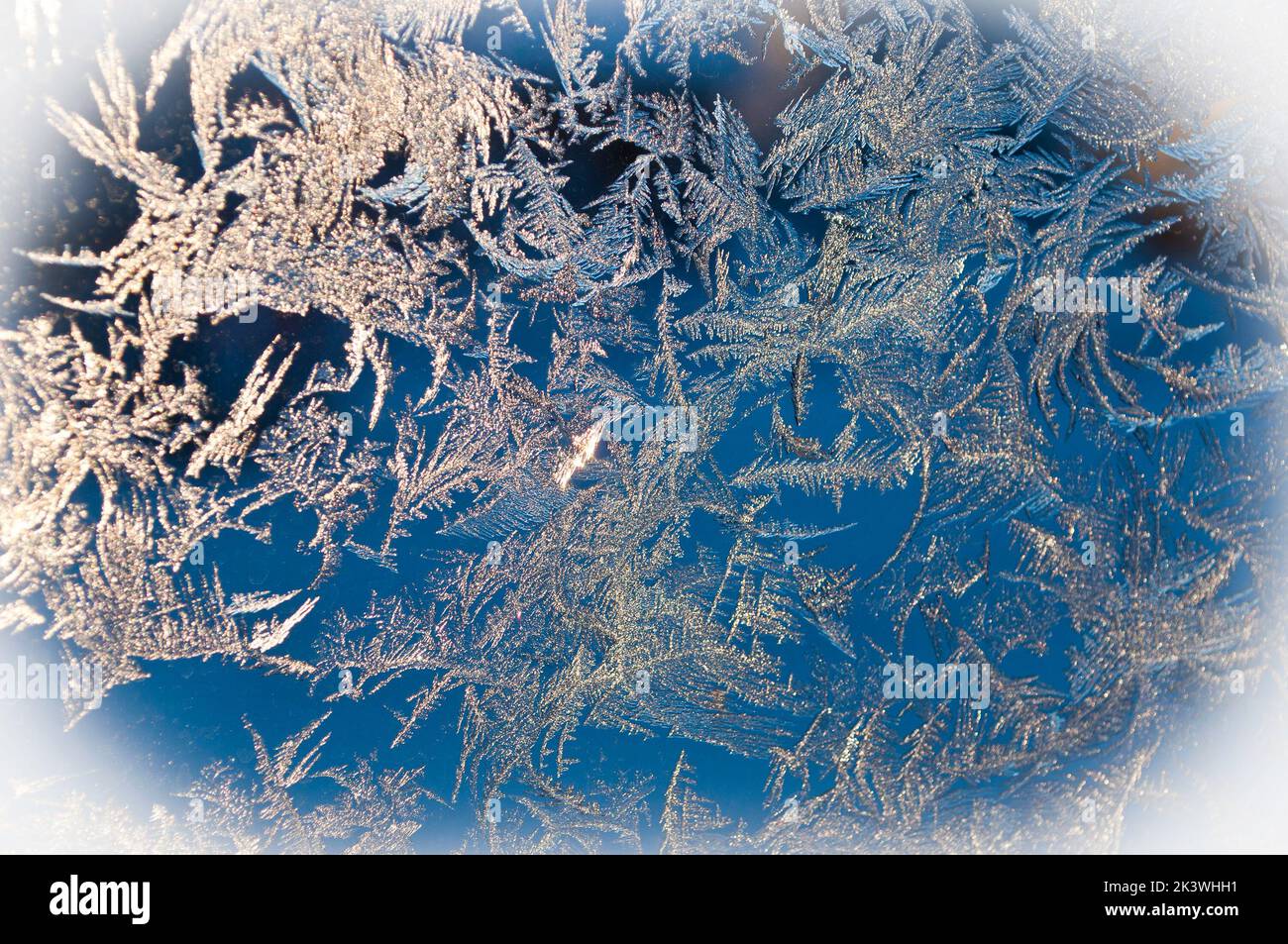 Frosted window frame hi-res stock photography and images - Alamy