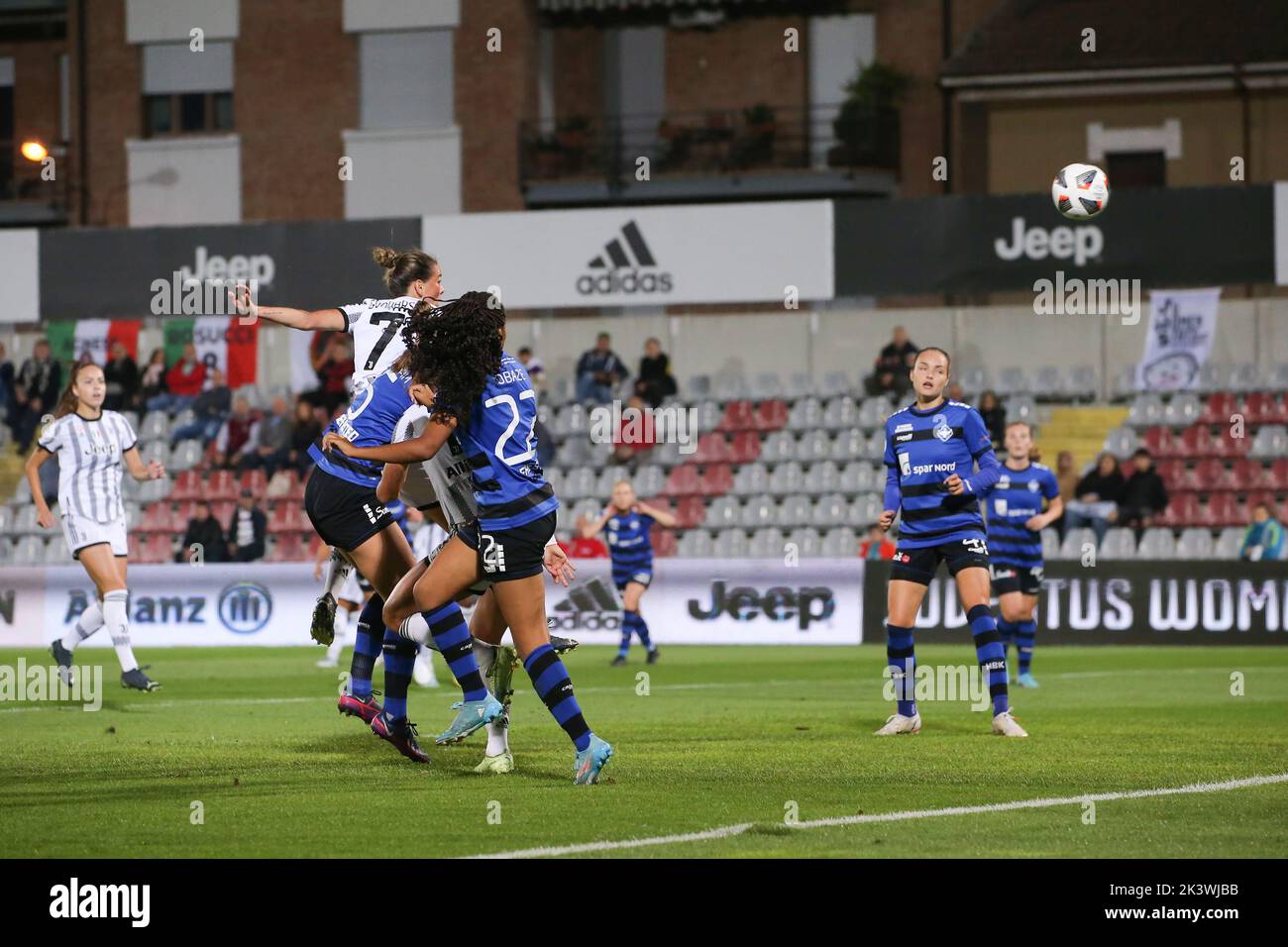 Sara isabella hi-res stock photography and images - Alamy