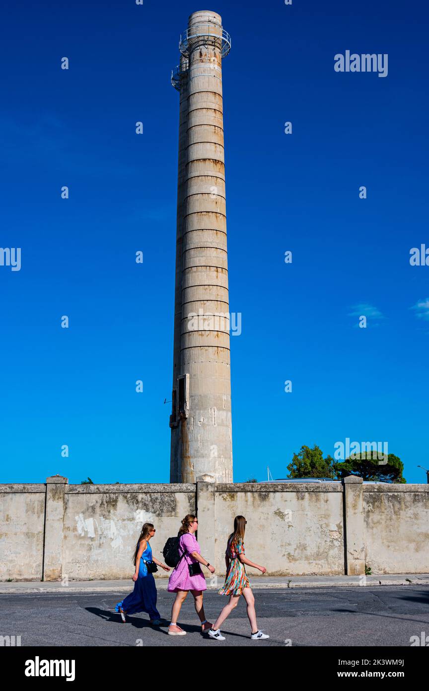 Tall cement works chimneys hi-res stock photography and images - Alamy