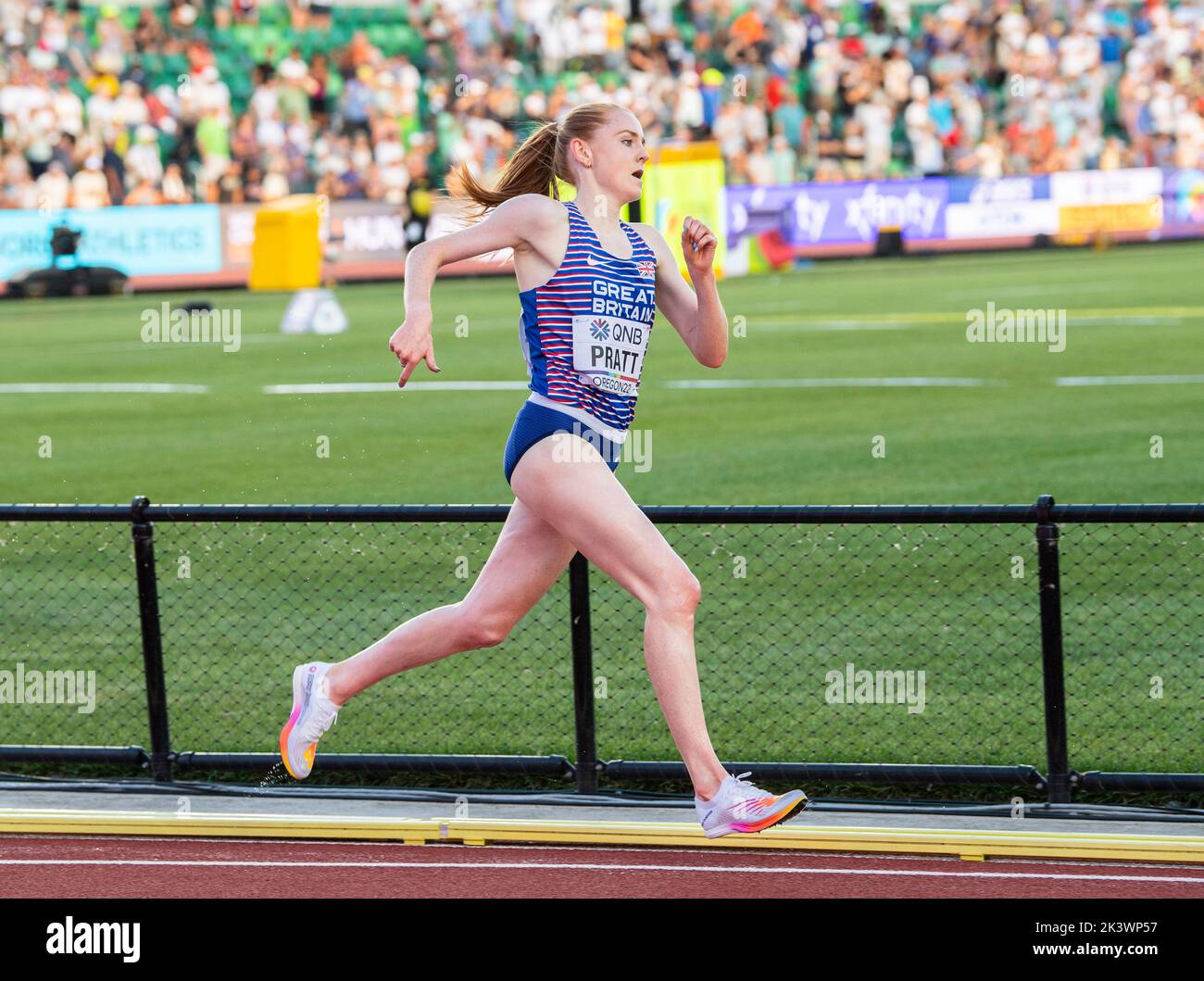 Aimee Pratt of GB&NI competing in the women’s 3000m steeplechase final ...