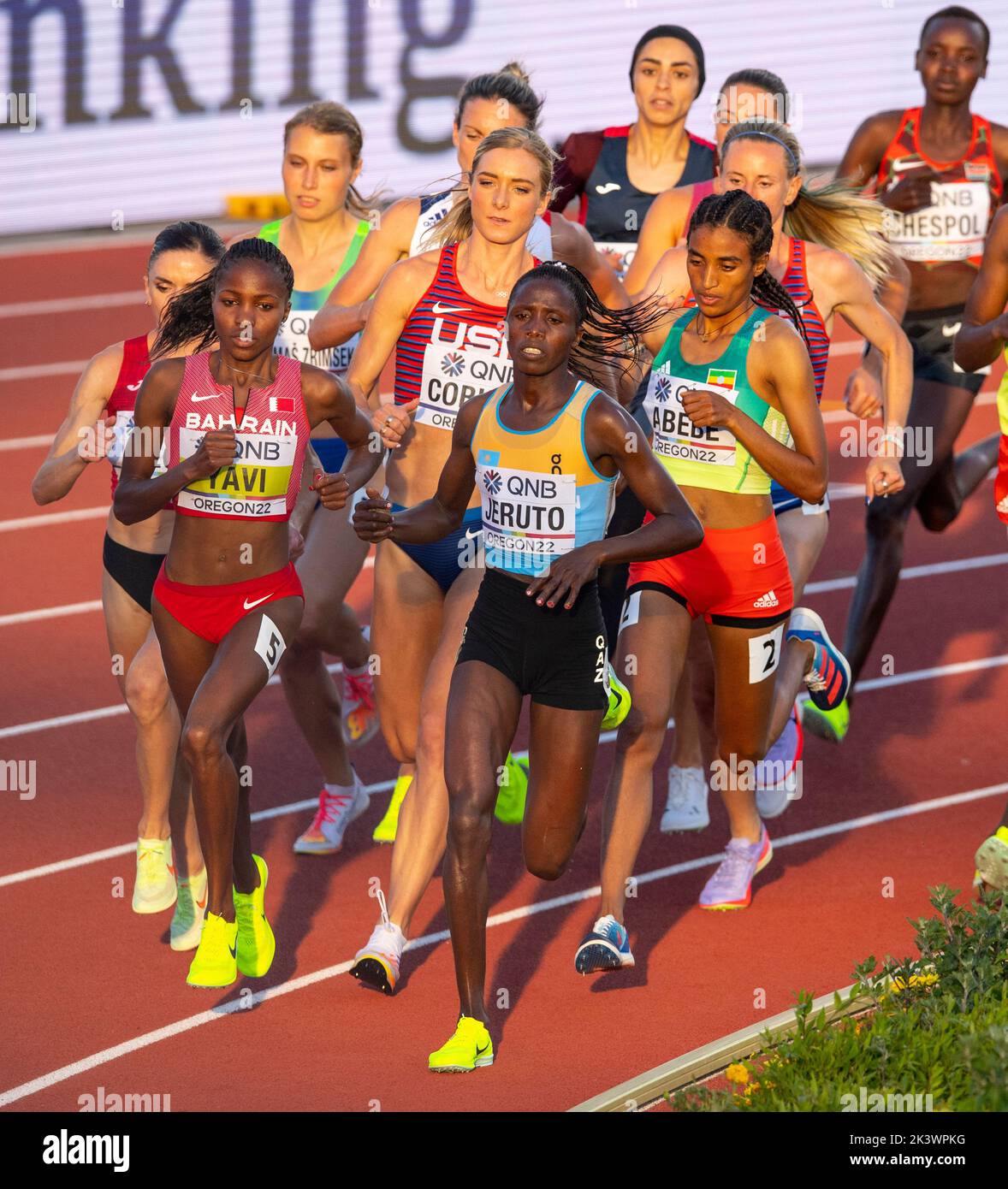 Norah Jeruto of Kazakstan and Winfred Mutile Yavi of Bahrain competing ...