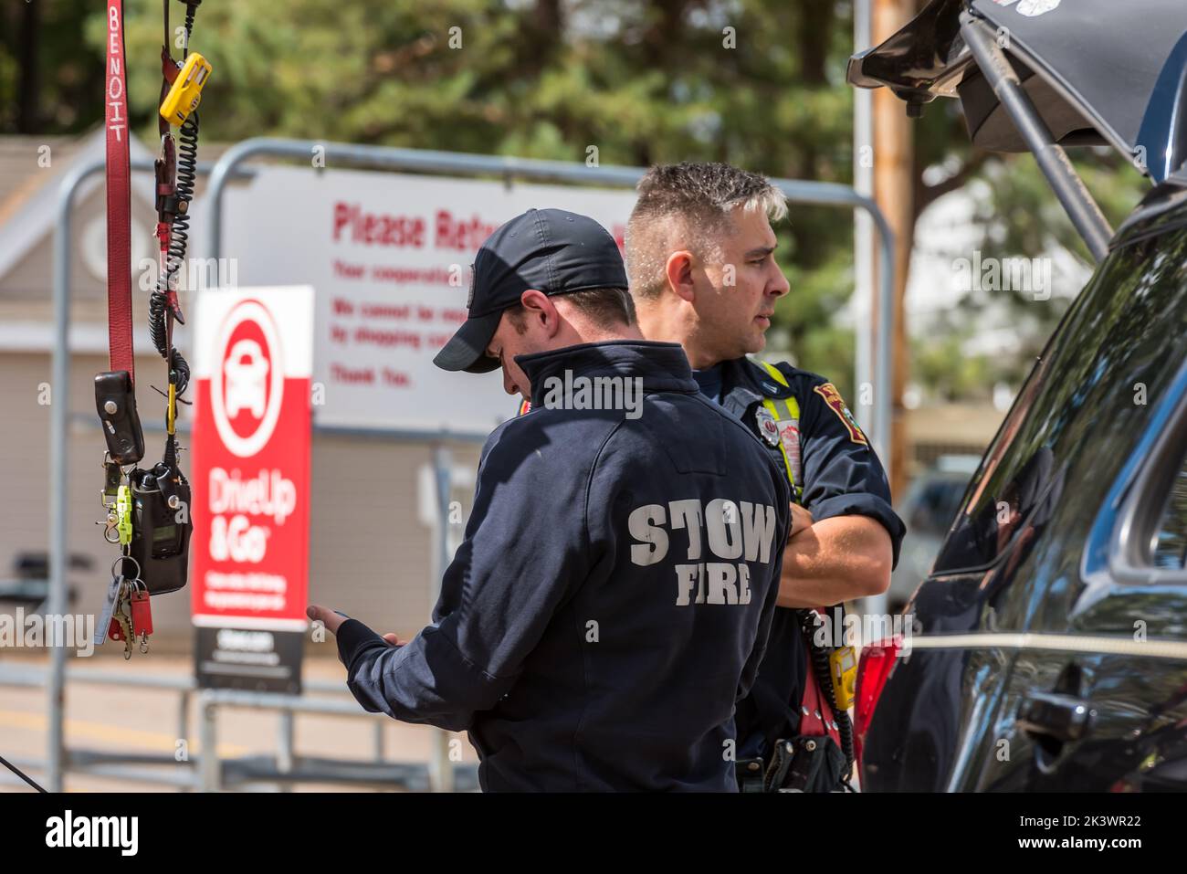 Massachusetts state police bomb squad hi-res stock photography and ...
