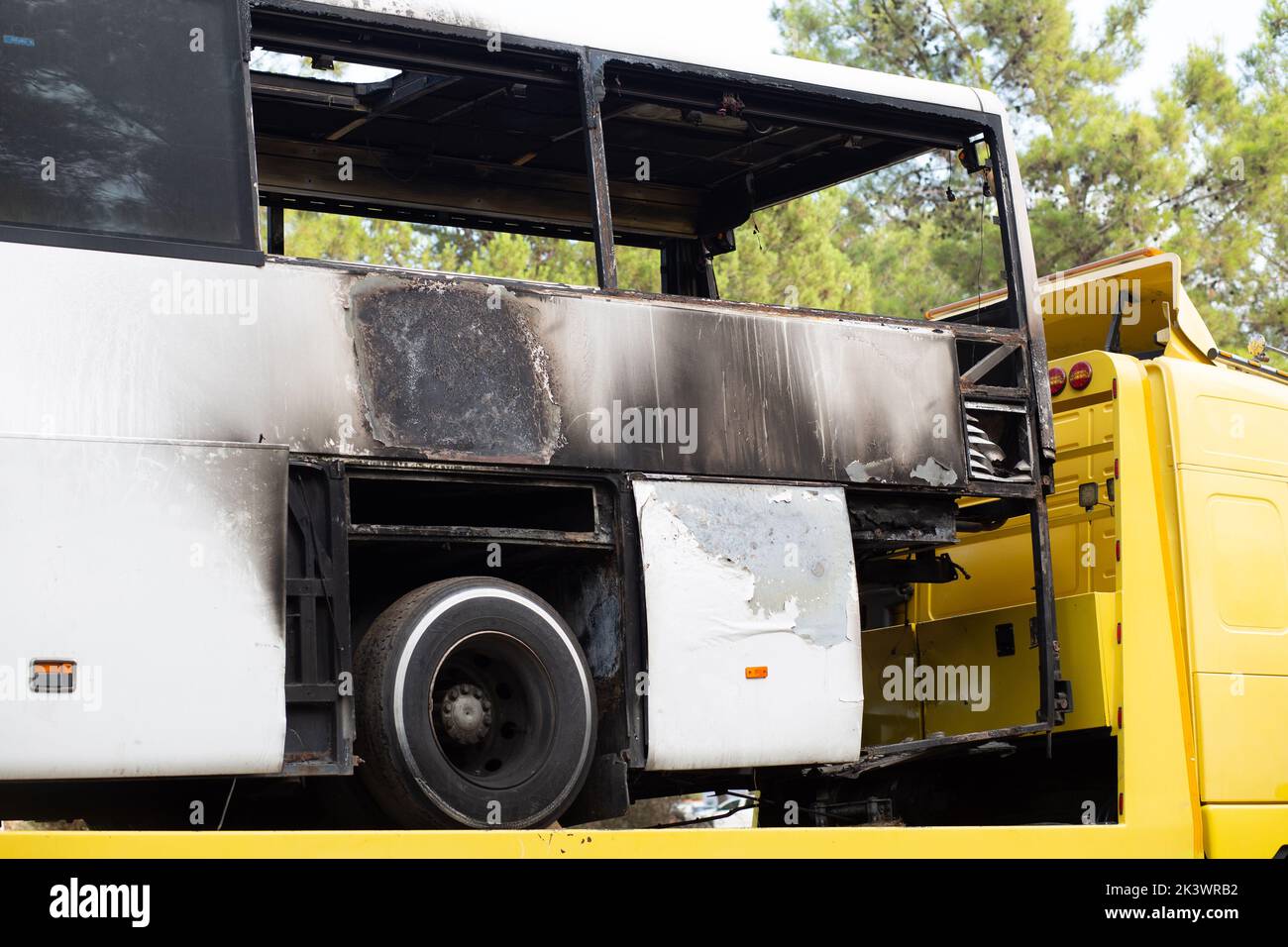 Bus backside hi-res stock photography and images - Alamy