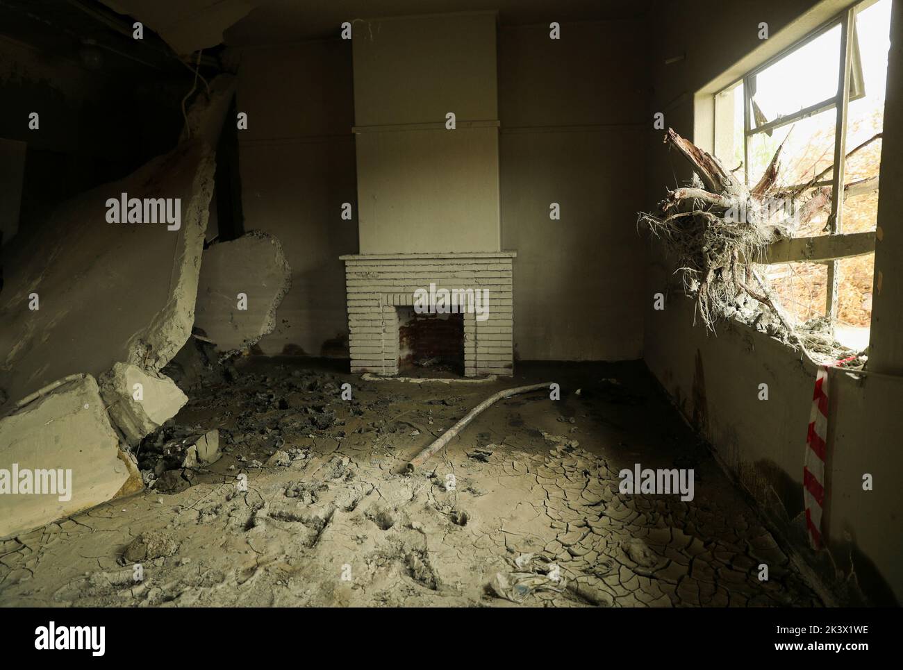 Sludge house hi-res stock photography and images - Alamy