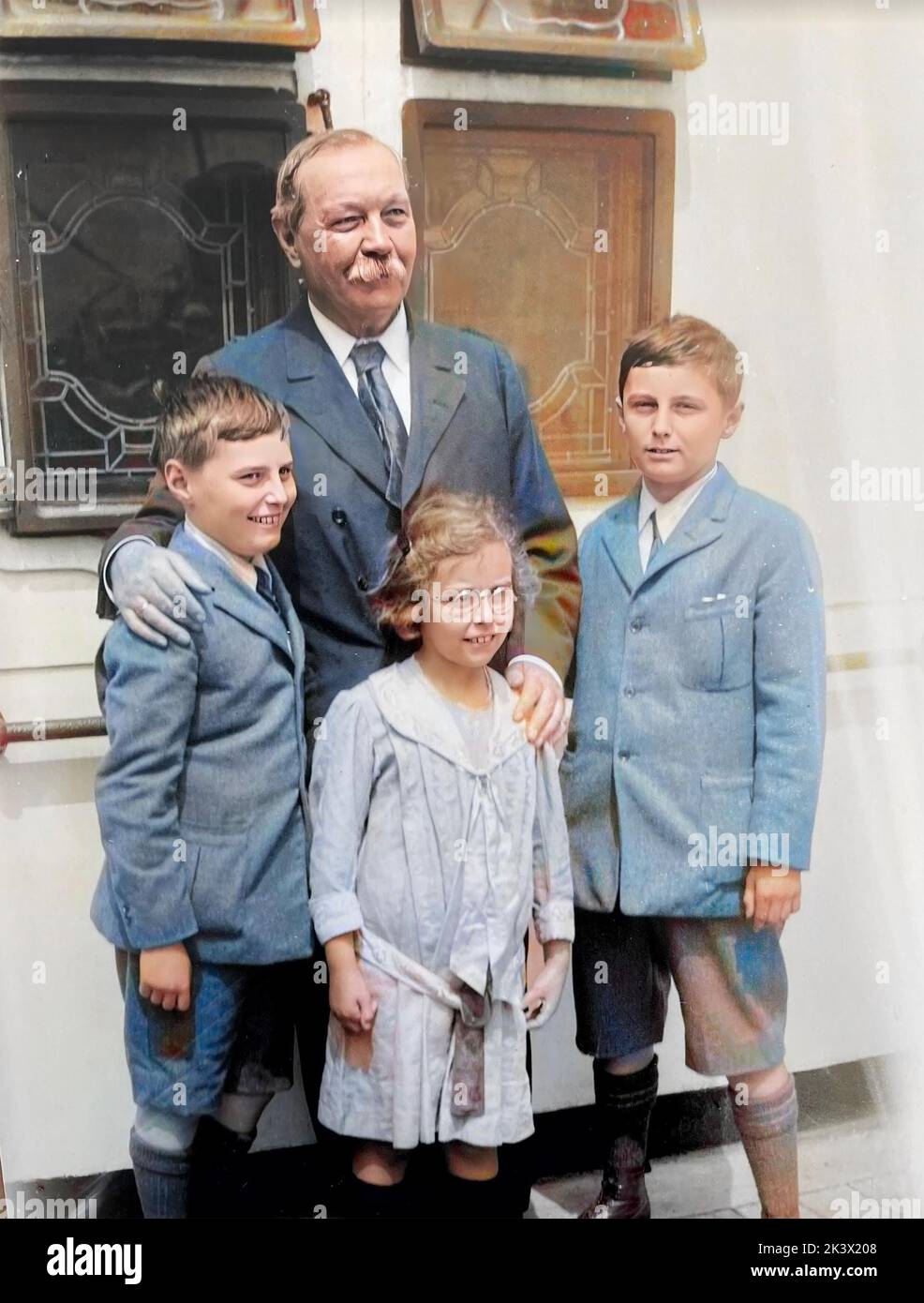 ARTHUR CONAN DOYLE (1859-1930) Scottish author with his children from ...