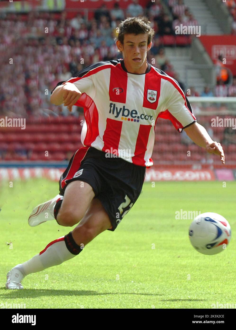 Gareth bale southampton 2006 hi-res stock photography and images - Alamy
