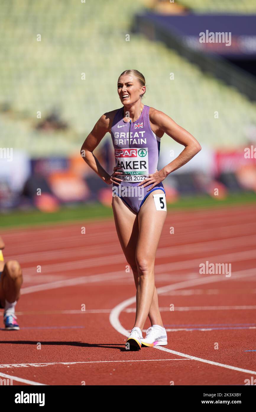 Ellie Baker participating in the 1500 meters of the European Athletics ...