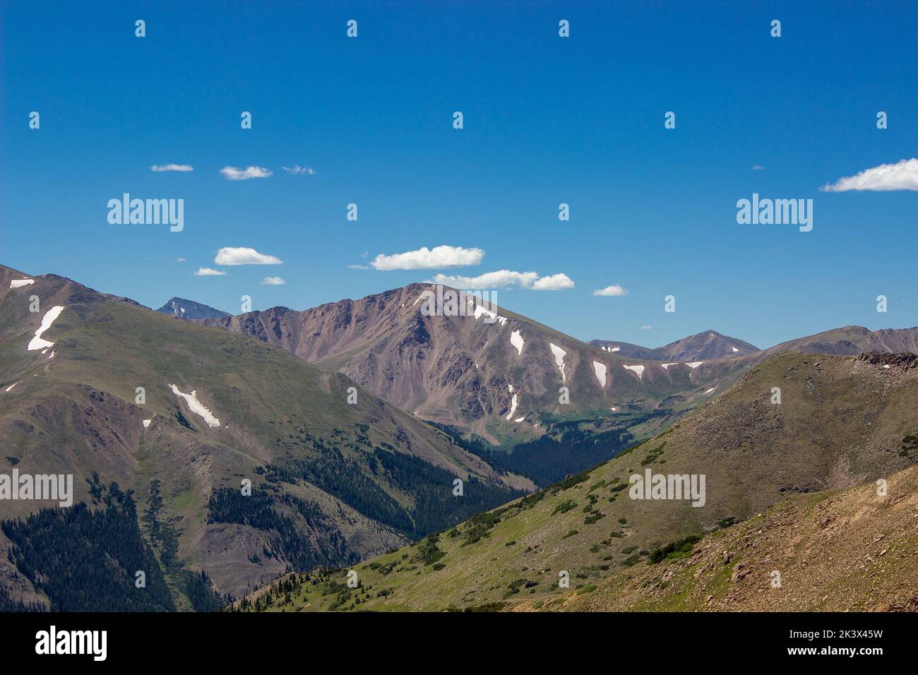 Mountains mountain peak hi-res stock photography and images - Alamy