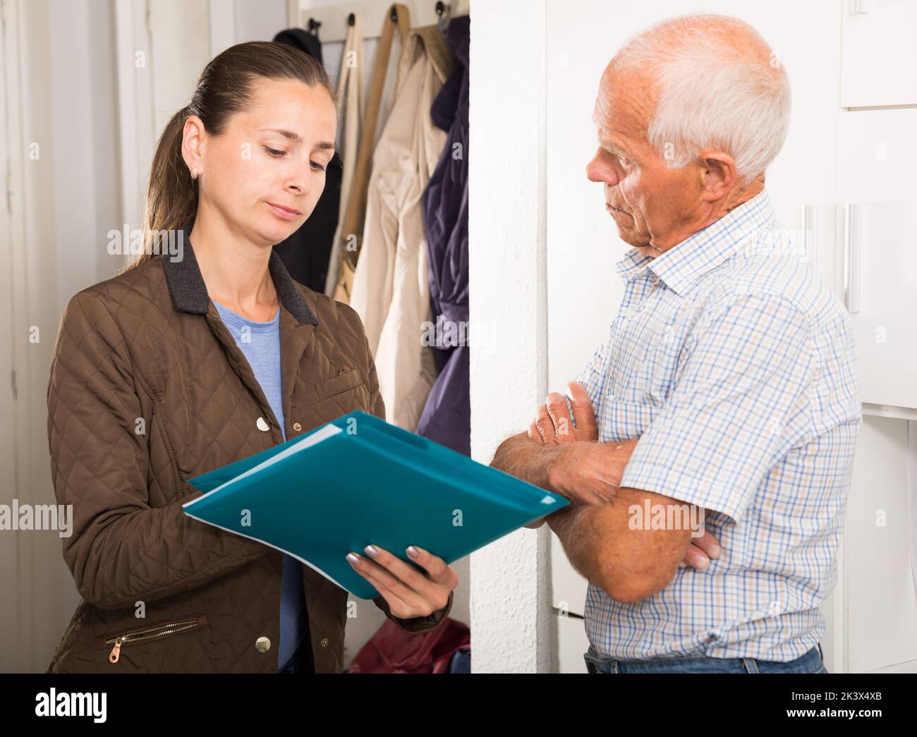 Debt collector house hi-res stock photography and images - Alamy