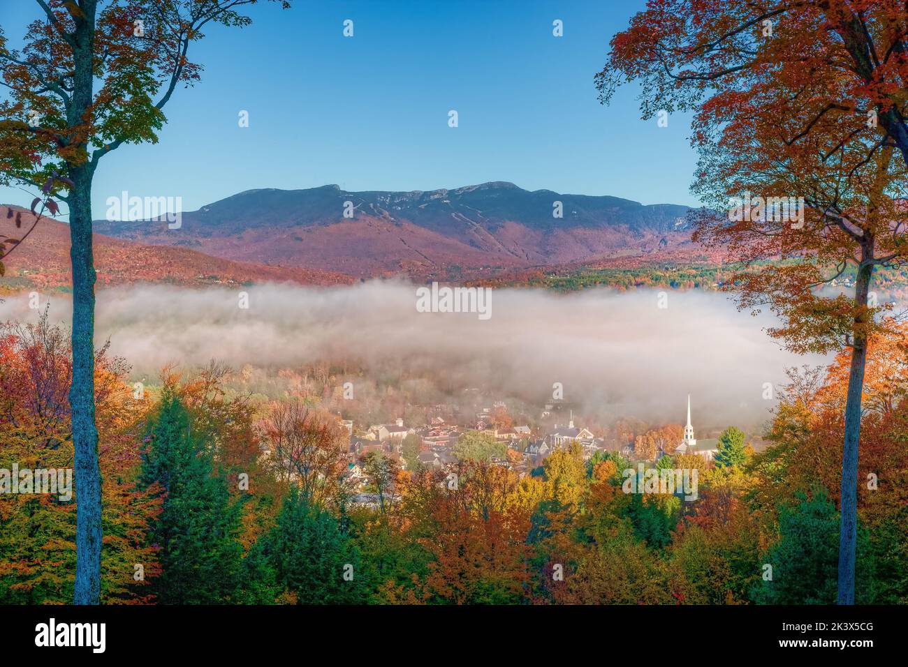 Overlooking the sleepy New England of Stowe Vermont USA on an colorful ...