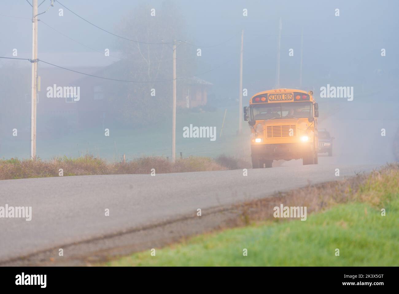 Morning school bus hi-res stock photography and images - Alamy