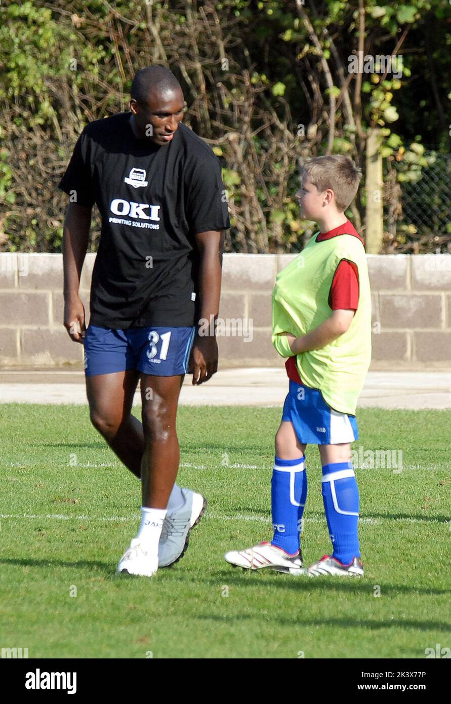 SOL CAMPBELL JOINS IN WITH THE KIDS TO LAUNCH THE OKI STREET SIXES AT ...