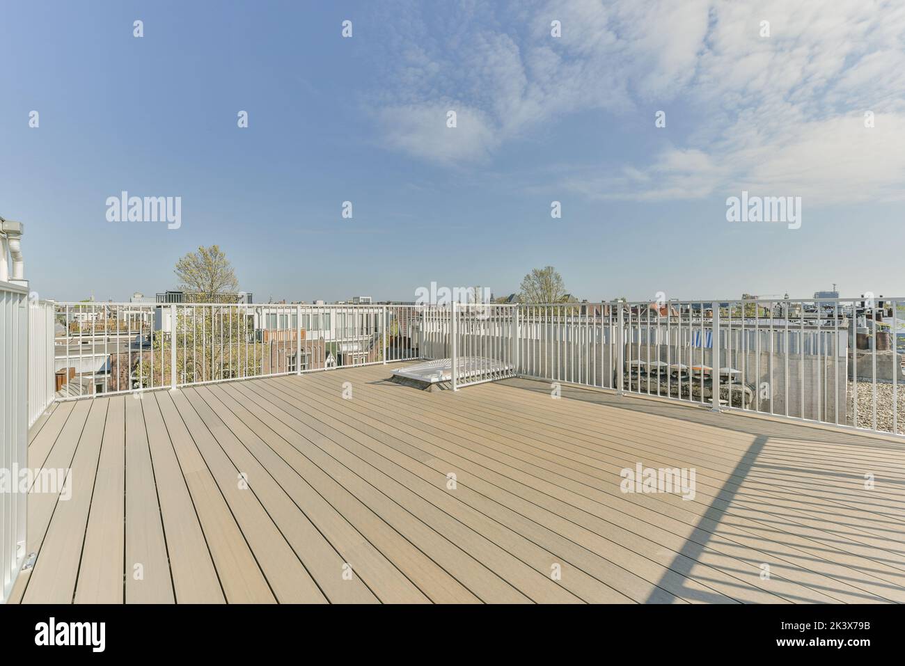 Open roof construction hi-res stock photography and images - Alamy