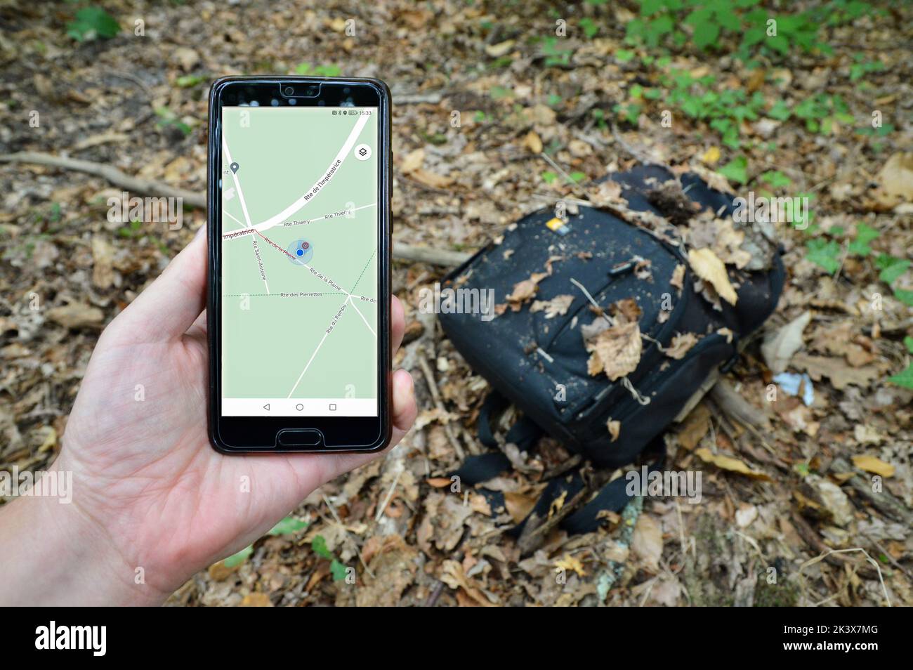 Smart phone with map and geolocation hi-res stock photography and ...