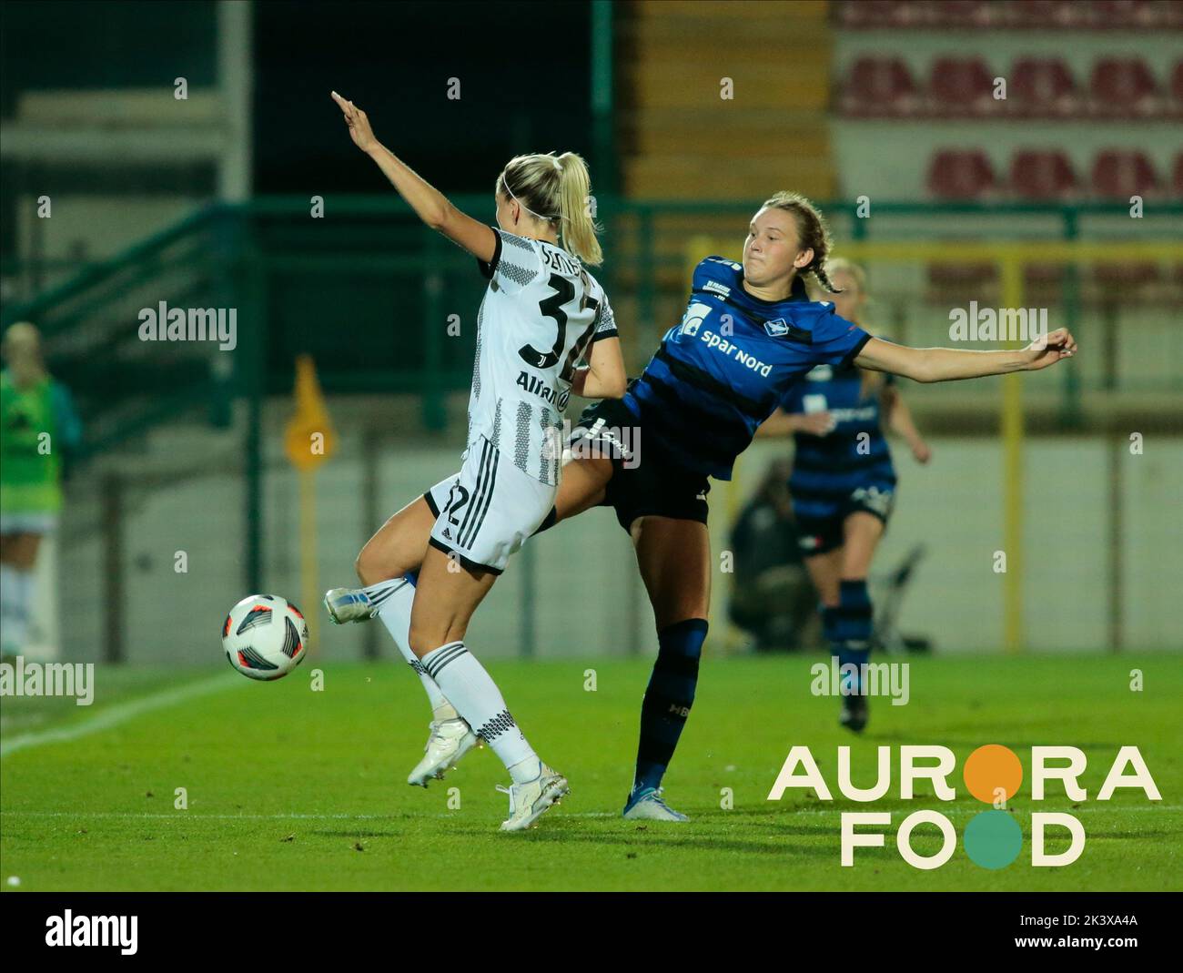 Linda biagitta sembrant hi-res stock photography and images - Alamy